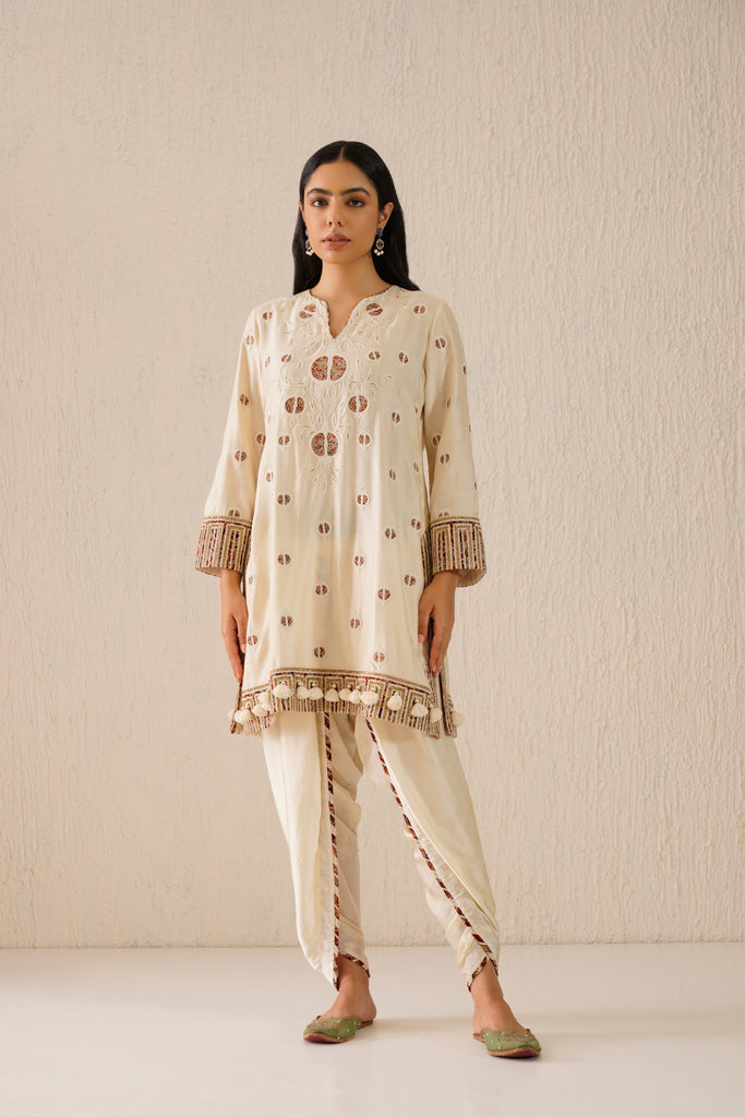 Anaar Short Kurta with Dhoti Pants & Dupatta – Simar Dugal